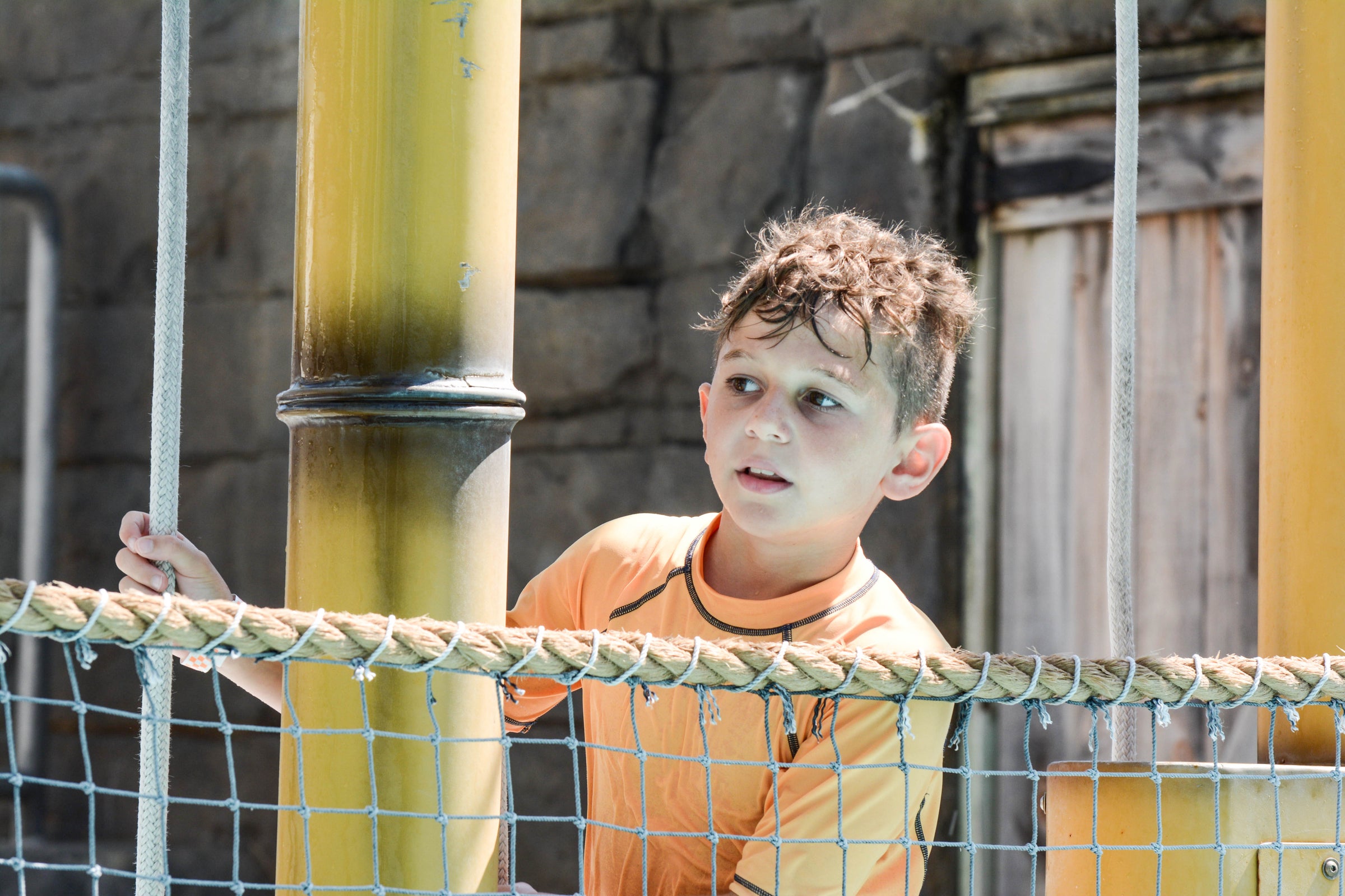 Home | Thundering Surf