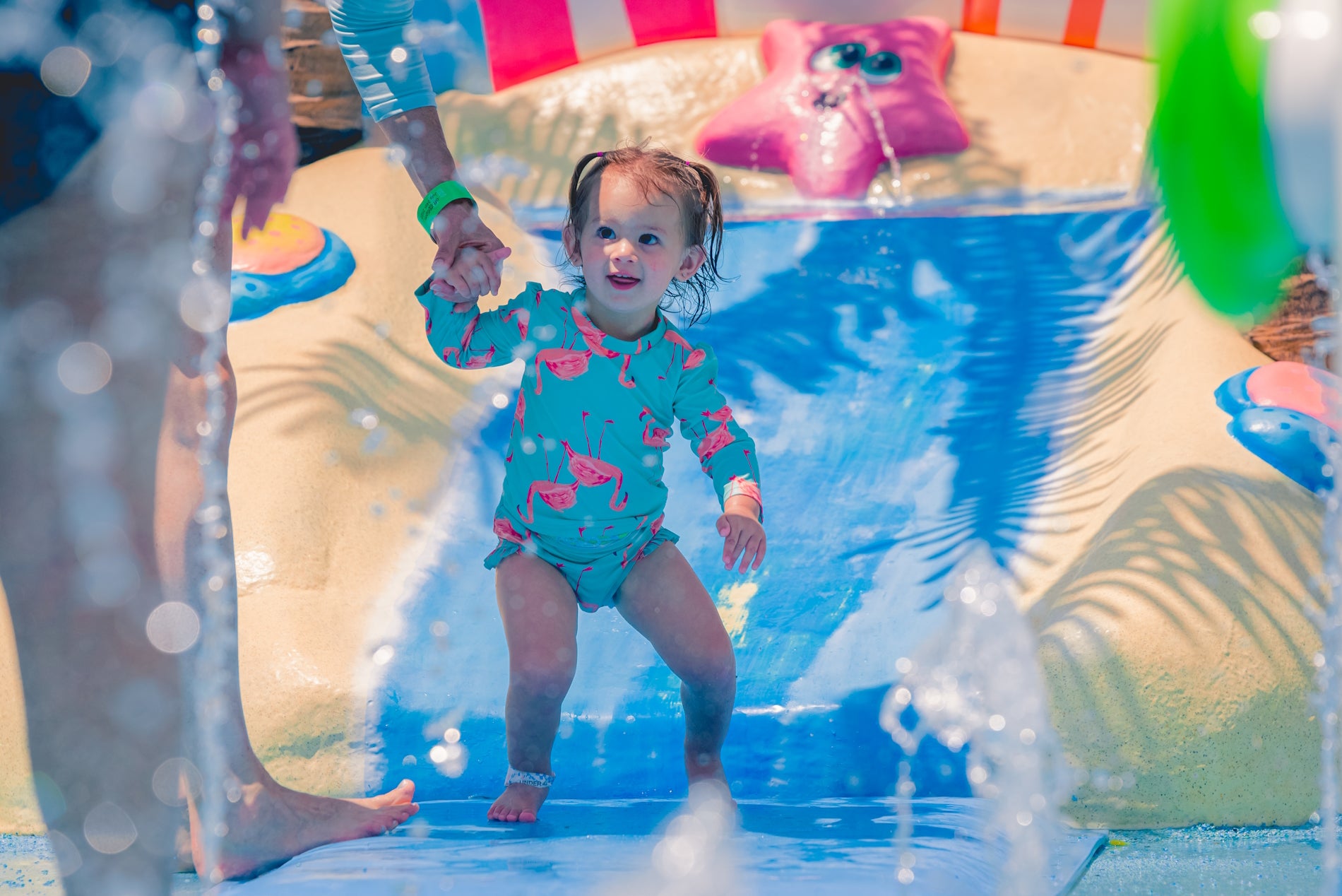 Home | Thundering Surf