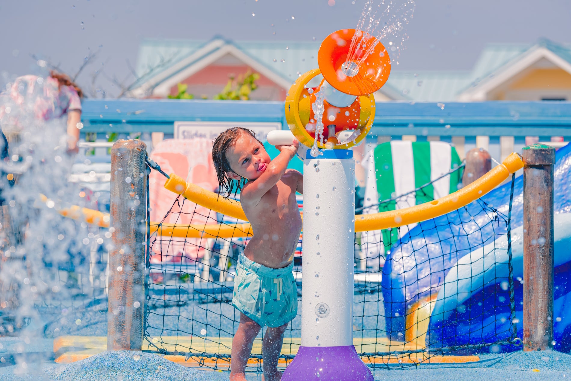 Home | Thundering Surf