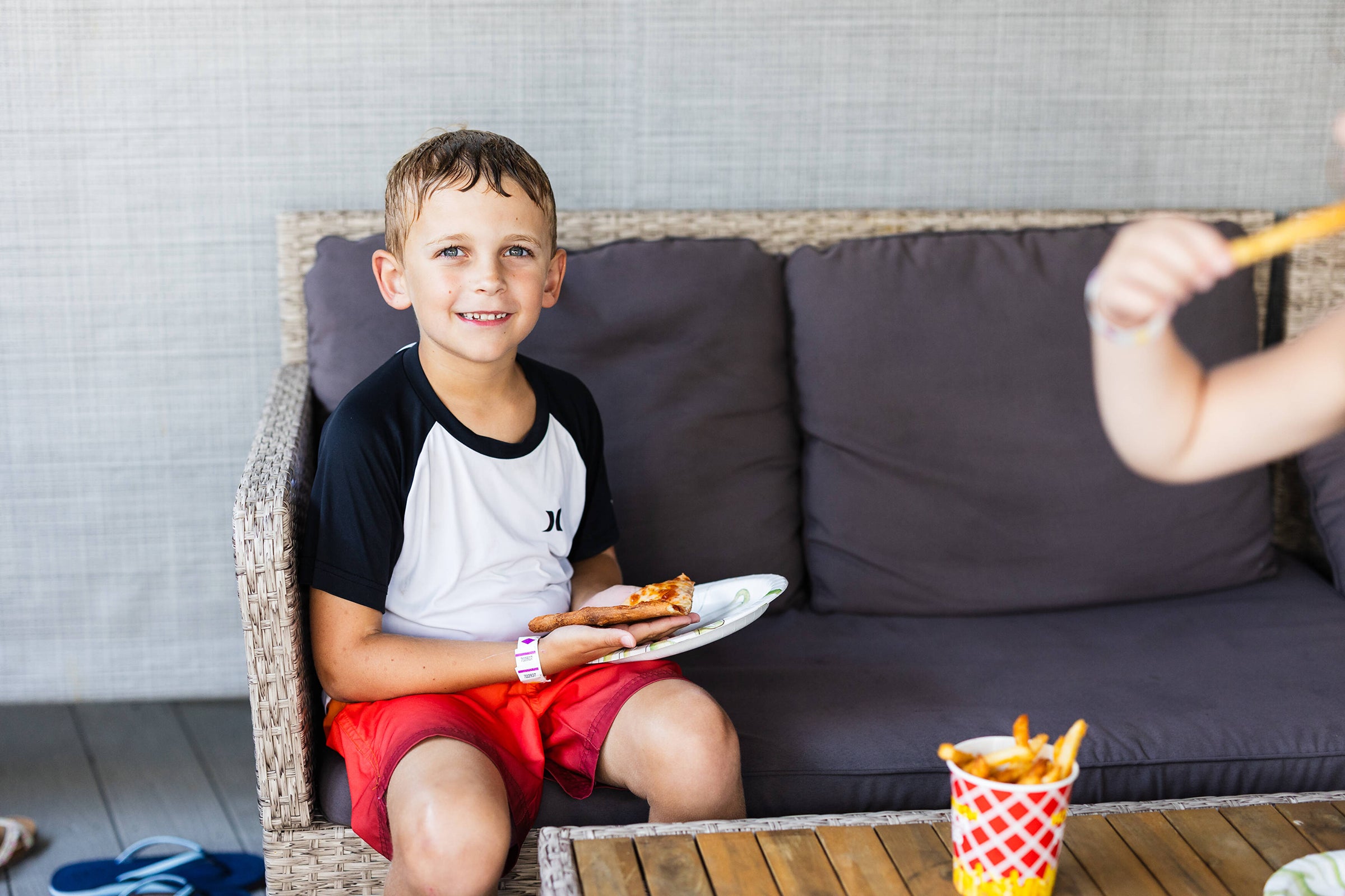 Home | Thundering Surf